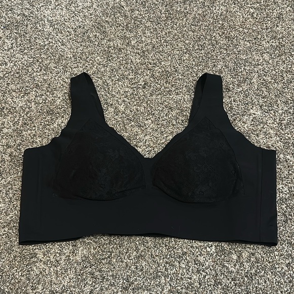 Intimates & Sleepwear | Wireless Bra Black With Lace And Wide Straps ...